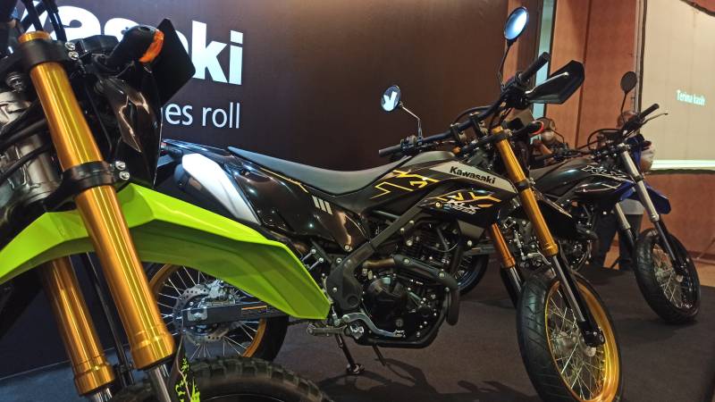 Kawasaki KLX Series Terbaru Resmi Mengaspal di Indonesia - Suara Subang ...