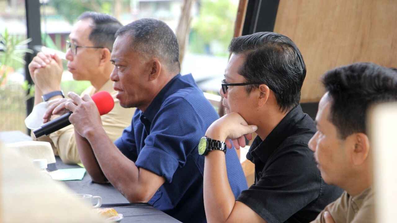 Refleksi 4 Tahun, Jimat-Akur Pamer Penghargaan - Suara Subang | Digital ... Refleksi 4 Tahun, Jimat-Akur Pamer Penghargaan - Suara Subang | Digital ...