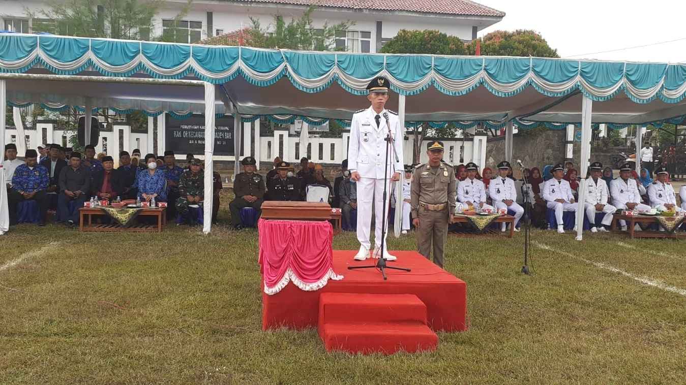 Upacara HUT RI ke-77 di Alun-alun Pagaden Barat Berlangsung Khidmat - Suara Subang | Digital ...